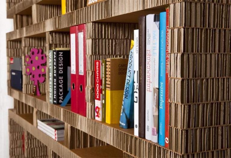 Libreria in cartone riciclato Bookstack - Design Miss
