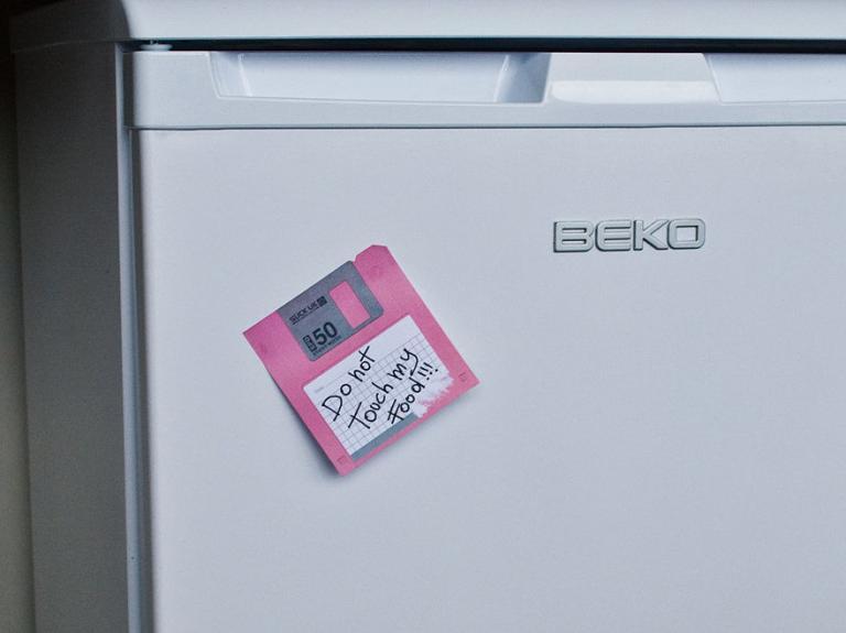 Floppy Disk Sticky Note - Design Miss